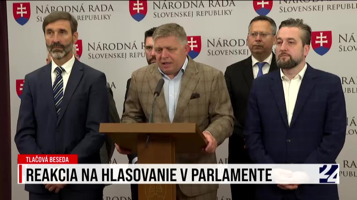 Tlačová beseda strany Smer v reakcii na hlasovanie v parlamente