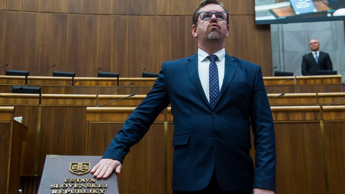 Poslanec KDH Martin Šmilňák sa vzdá mandátu v NR SR