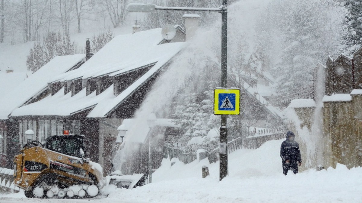 Kalamita obrazom: Sneh komplikuje život