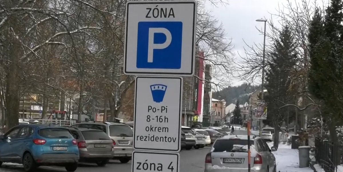 Parkujete tam, kde nemáte: V akých prípadoch vám môžu auto aj odtiahnuť?