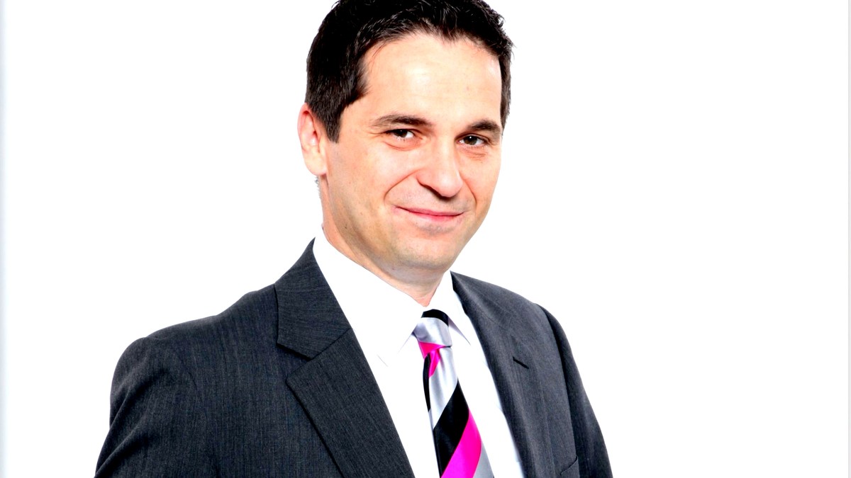 Moderátor Novín TV JOJ Ján Mečiar skončí na ulici