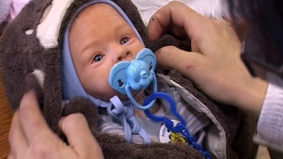 Strašidelná podoba! Tieto bábiky sú ako živé bábätká