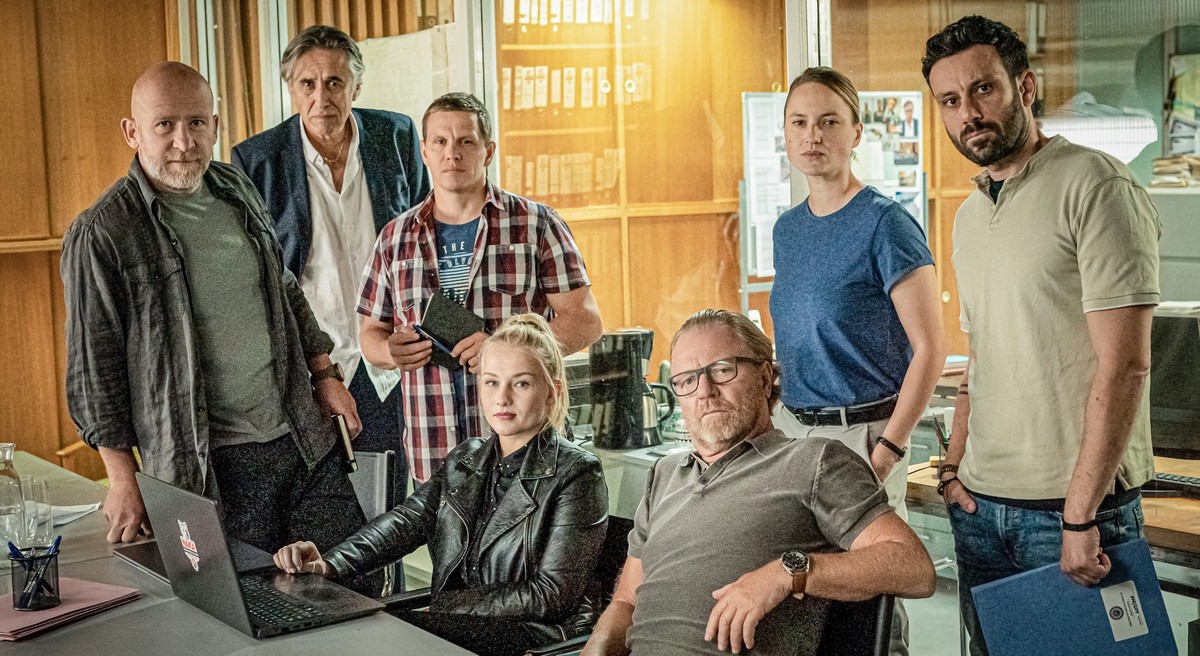 Na obrazovky TV JOJ putuje nezvyčajný kriminálny seriál: Duch pozná ...