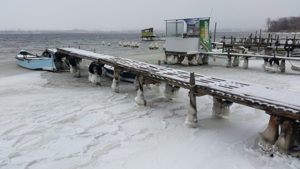 V Bulharsku zamrzlo Čierne more