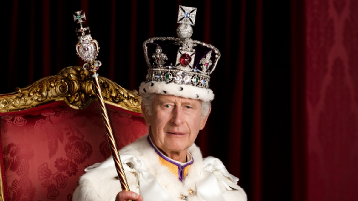 Oficiálny portrét kráľa v pompéznom duchu