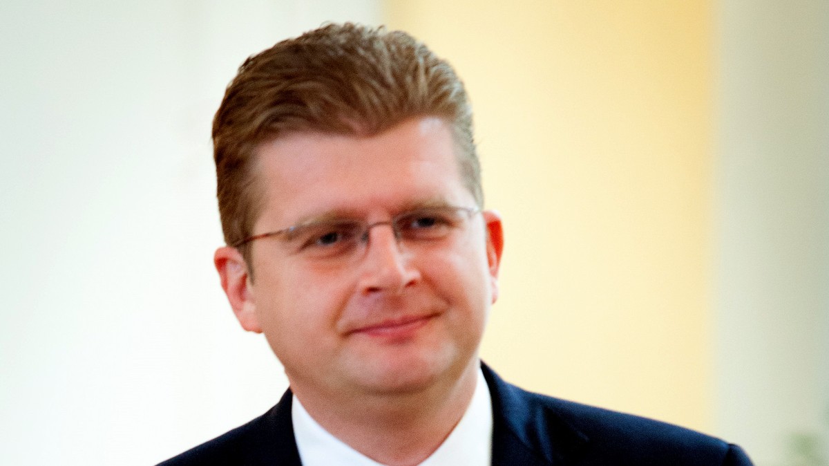 Minister Žiga sám sebe požičal luxusné auto, doviezol si ho z Nemecka
