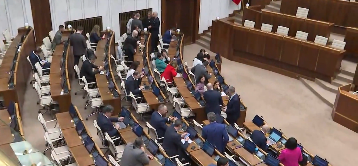 Koaličná rada rokuje: Lídri majú prebrať riešenie problémov