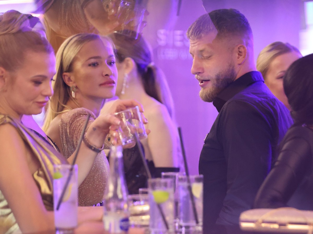 Nela Slováková šokuje: Ešte bola vo vzťahu s Kozákom, no v byte mala ...