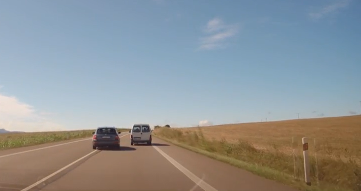 VRÁBELOVKY: Viete, ako správne predchádzať auto pred vami?
