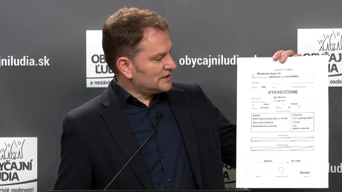 Predvolebný kolotoč: Matovič si dal vysvedčenie, Demokrati naberajú ľudí