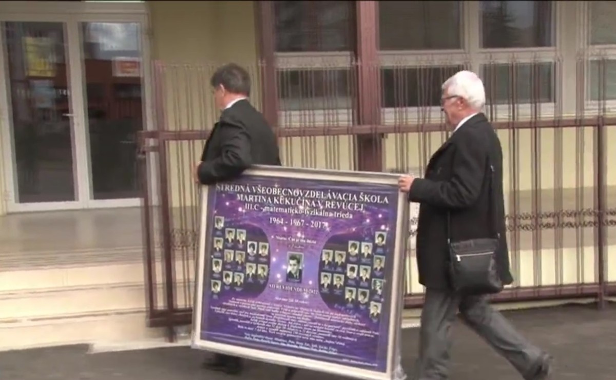 Maturitné tablo s rekordným meškaním