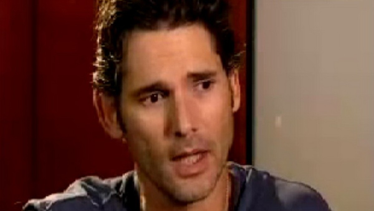 Eric Bana: Domáce práce sú najlepšie afrodiziakum