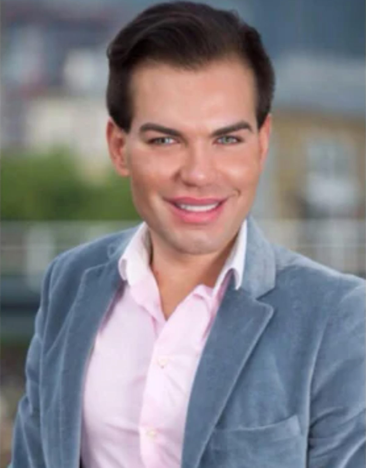 Rodrigo Alves | Rodrigo Alves - premena na Jessicu