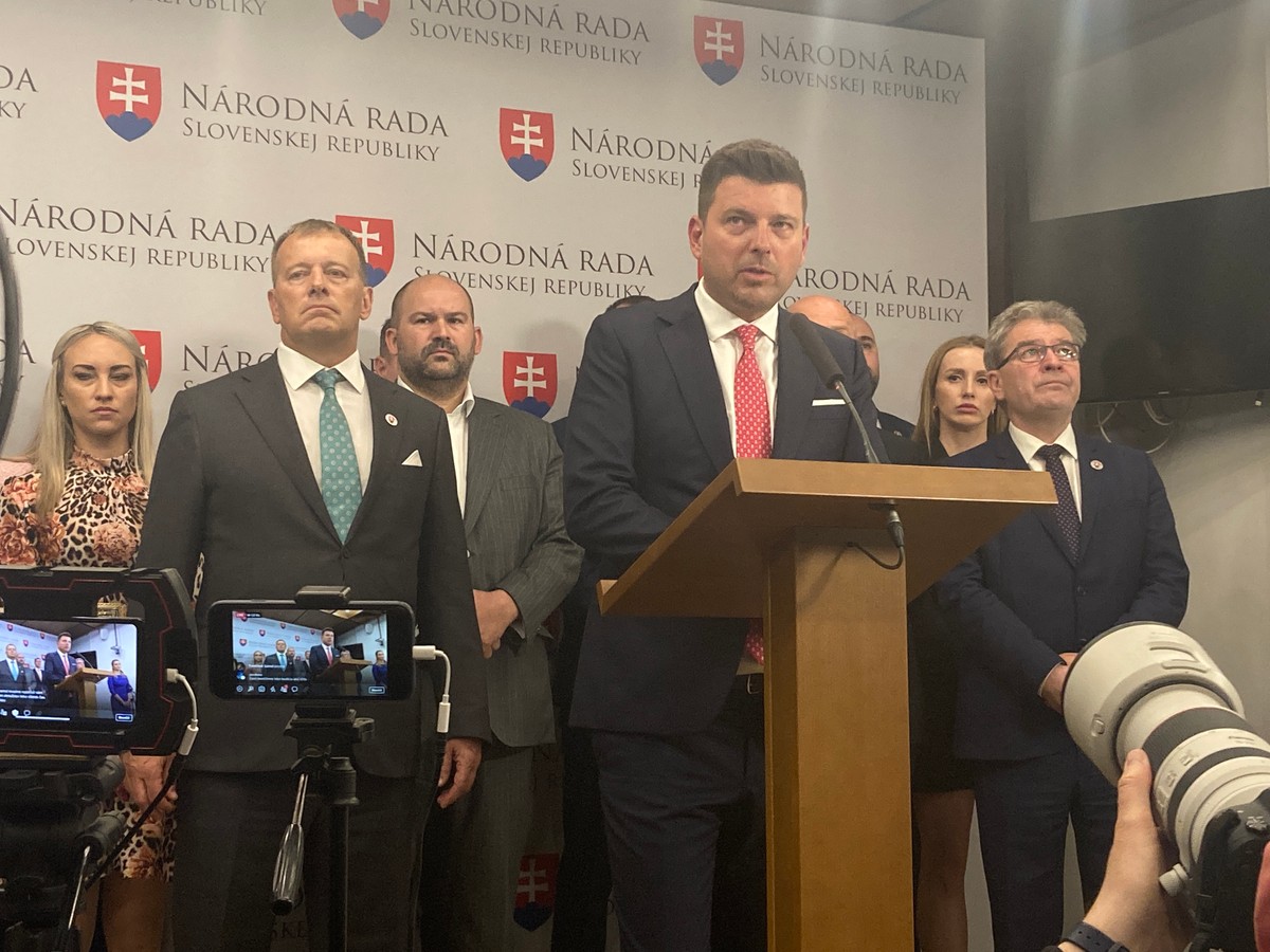 Sme rodina o obvinení poslanca: Martin Borguľa musel polícii zaplatiť ...