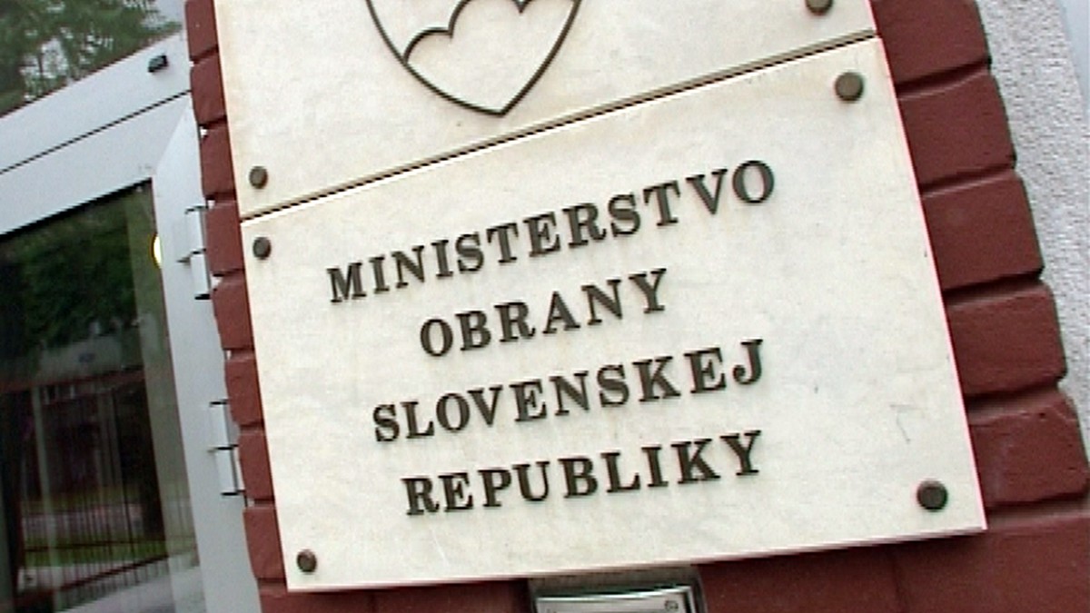 Príde Slovensko o miliardu korún pre neplnenie zmluvy?