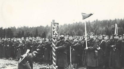 Boje o Duklu - fotogaléria bojov a oslobodenia prvých obcí