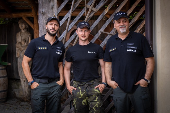 Policajti z Hranice sú v súkromí poriadne štýloví: Aha, ako sa vedia švihácky nahodiť! | JOJ