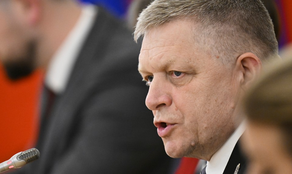 Premiér Robert Fico: V rámci EÚ sa partnerom nepatrí zakazovať prelety